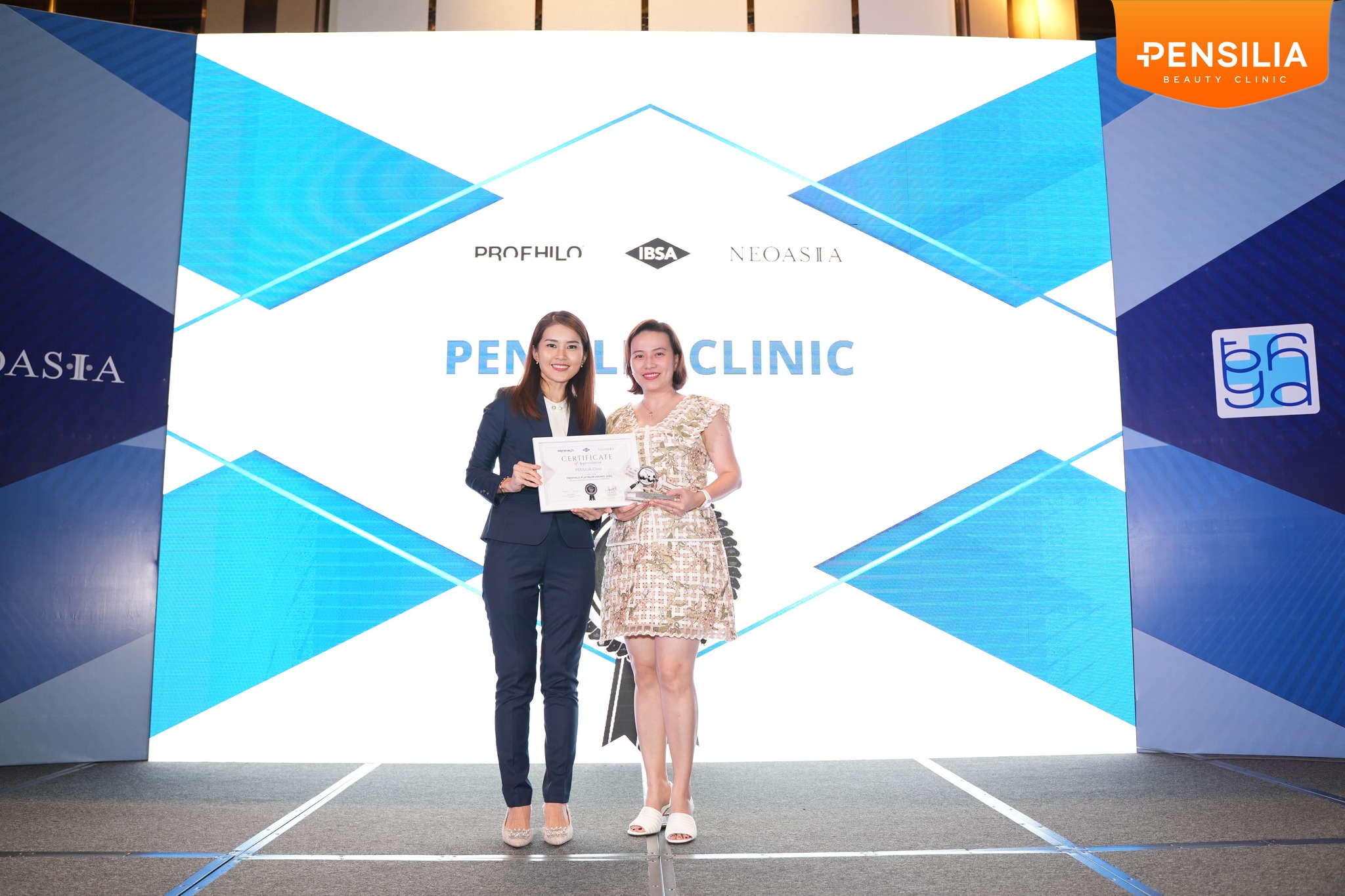 Pensilia vinh dự nhận được giải thưởng Profhilo Platinum Award 2023 ...